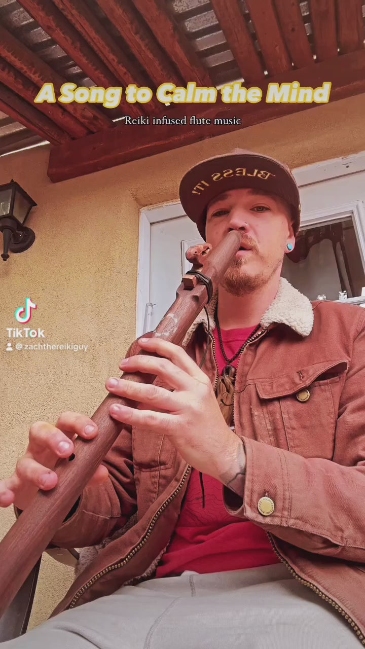 Walnut Low E Flute - 432Hz with Hand-Carved Totem and Marble Inlay ...